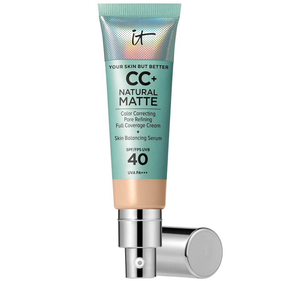 Douglas it cosmetics store